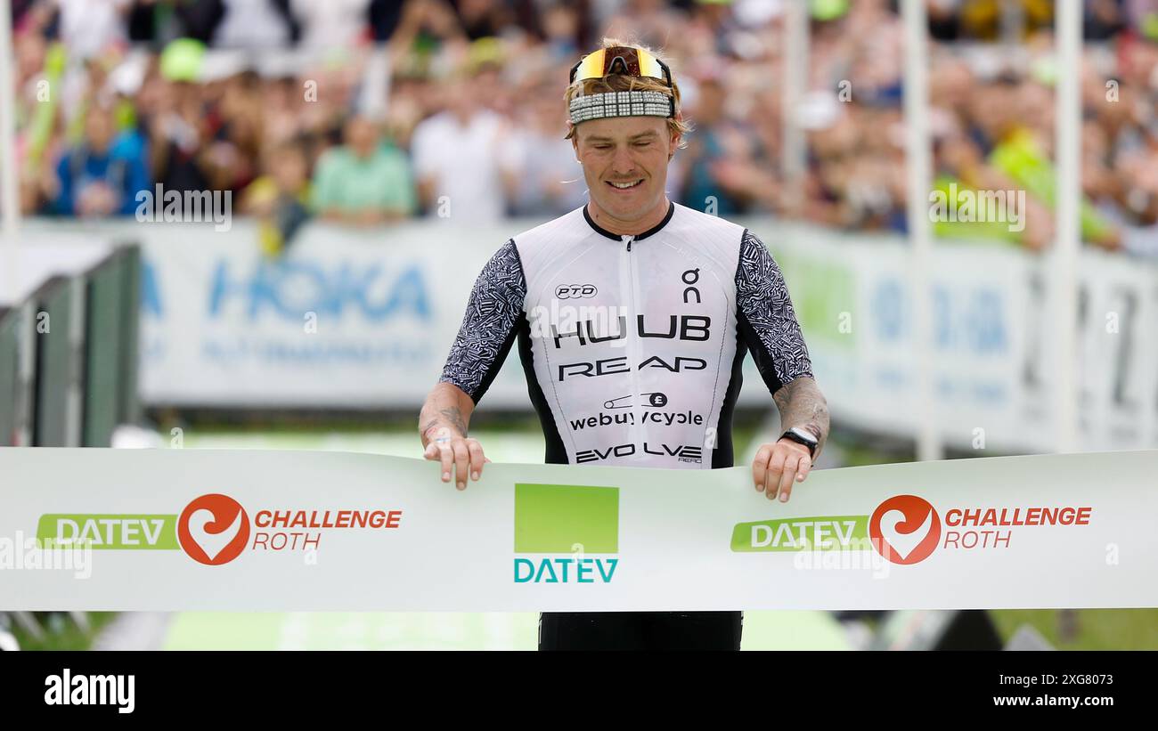 07 July 2024, Bavaria, Roth: Triathlon: Challenge Roth. Tom Bishop ...