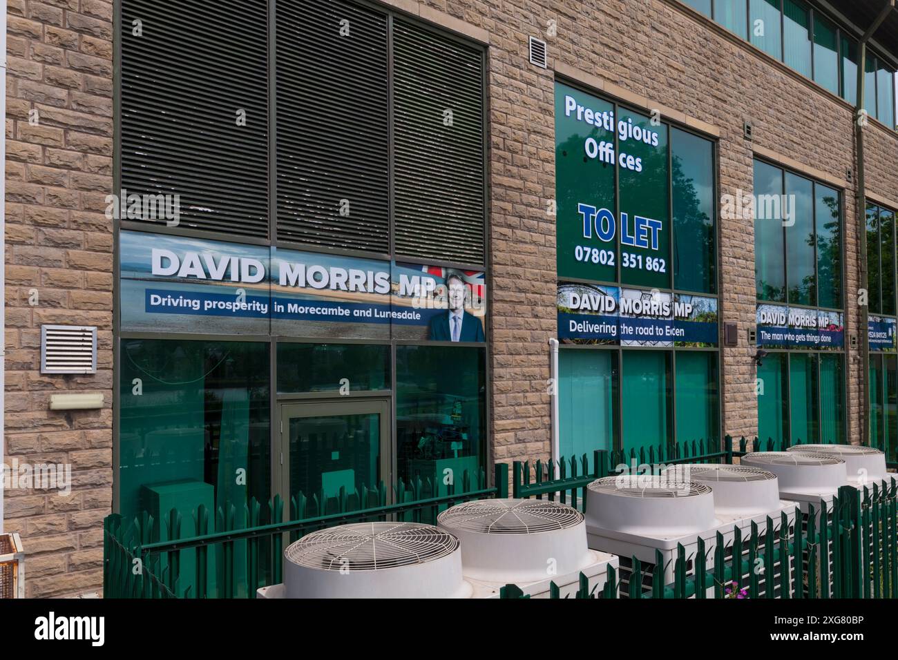 David morris mp constituency office hi-res stock photography and images ...