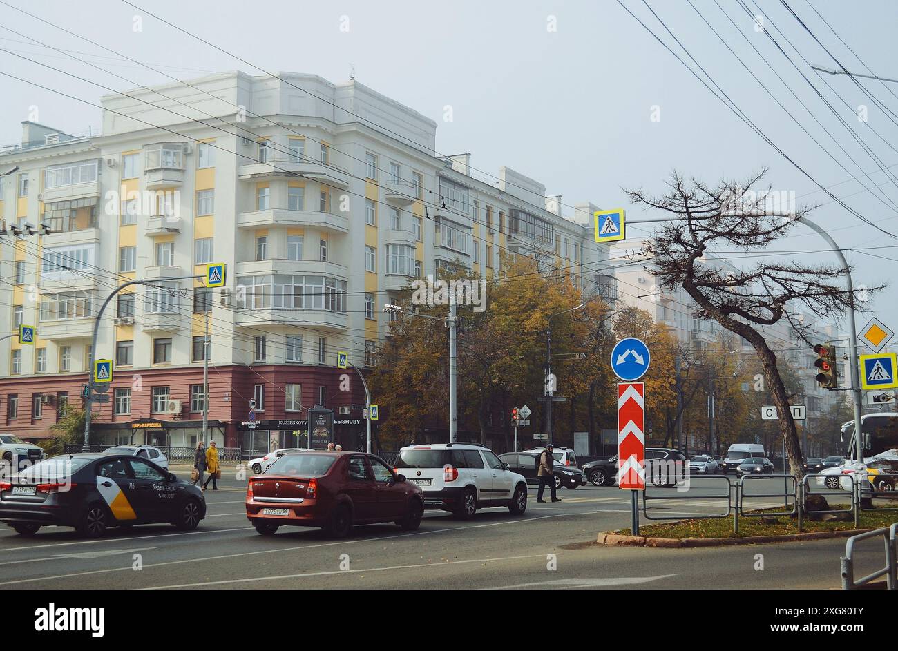 Crossroads sign with architecture hi-res stock photography and images ...