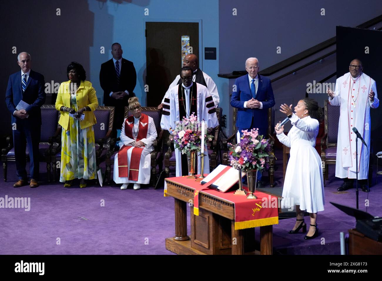 Bishop Ernest C. Morris, Sr., from right, President Joe Biden, pastor ...