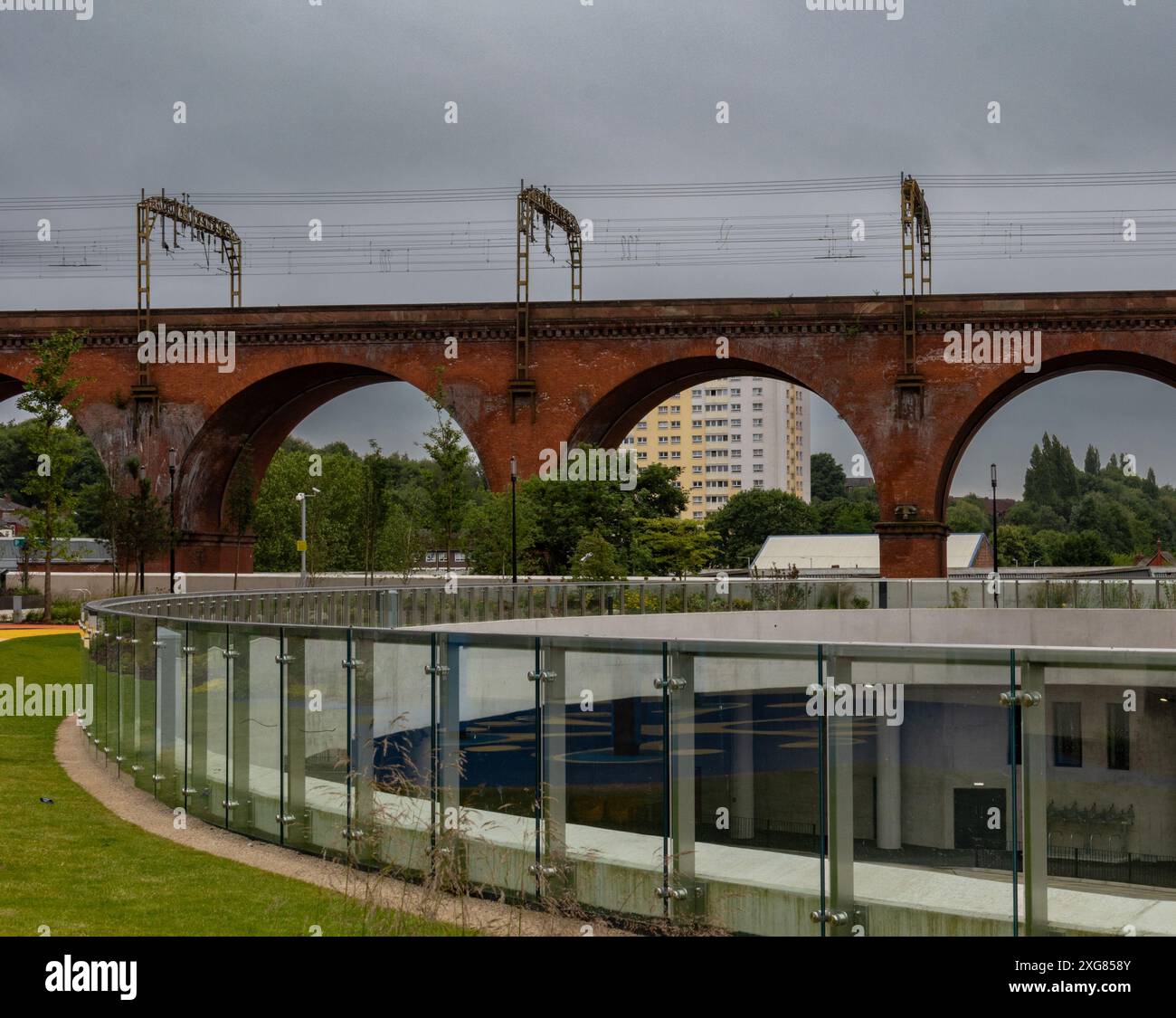 Stockport railway station hi-res stock photography and images - Alamy