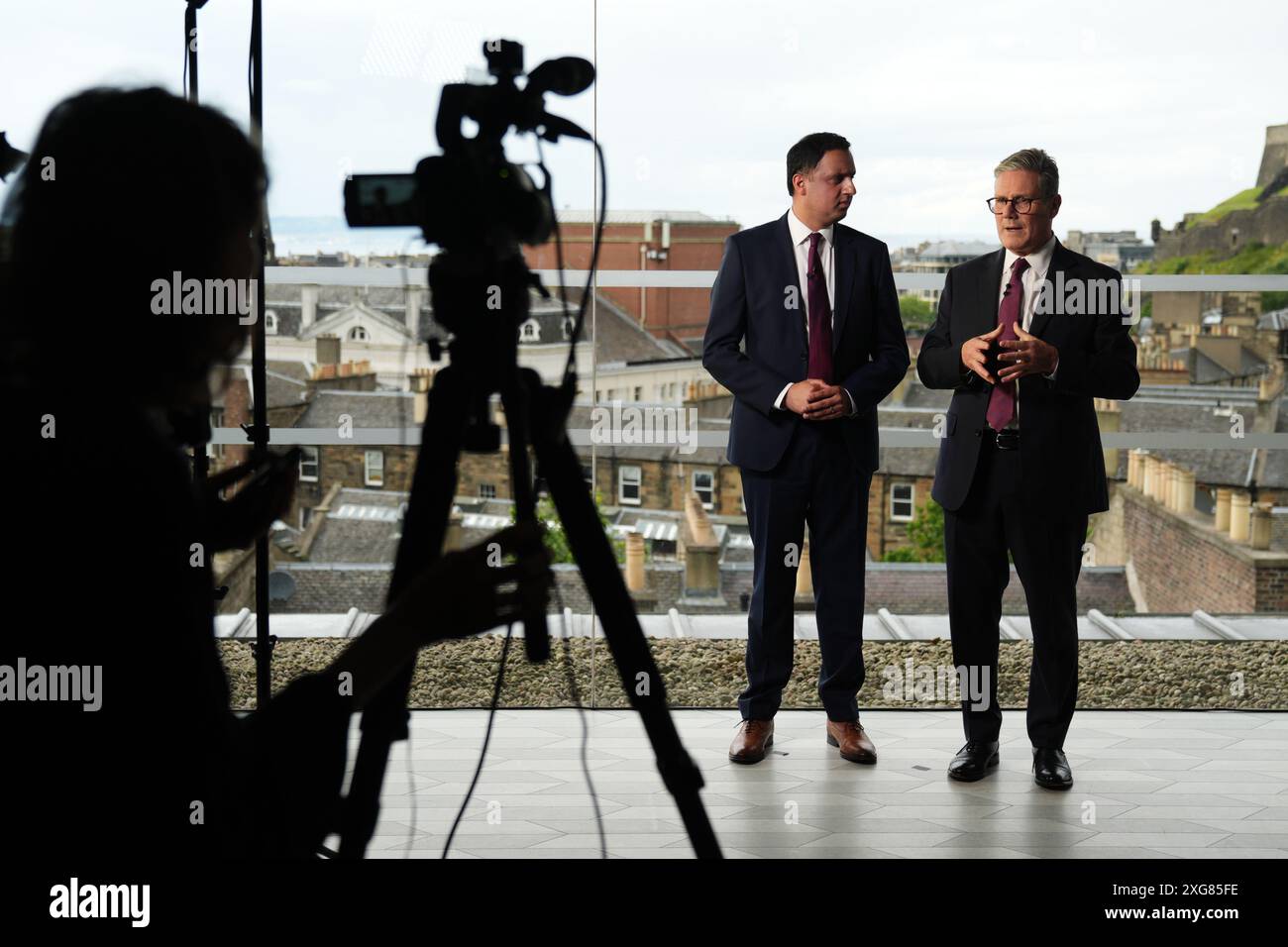 Prime Minister Sir Keir Starmer and Scottish Labour Leader Anas Sarwar ...