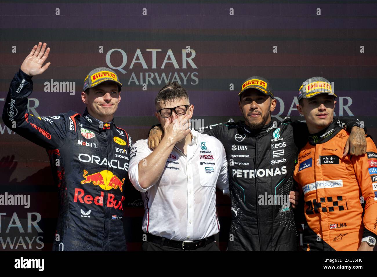 SILVERSTONE - (L-R) Lewis Hamilton (Mercedes), Peter Bennington ...