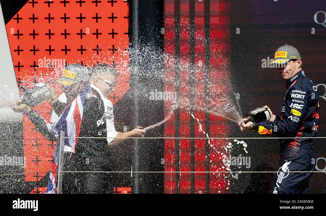 SILVERSTONE - (L-R) Peter Bennington (Mercedes), Lewis Hamilton ...