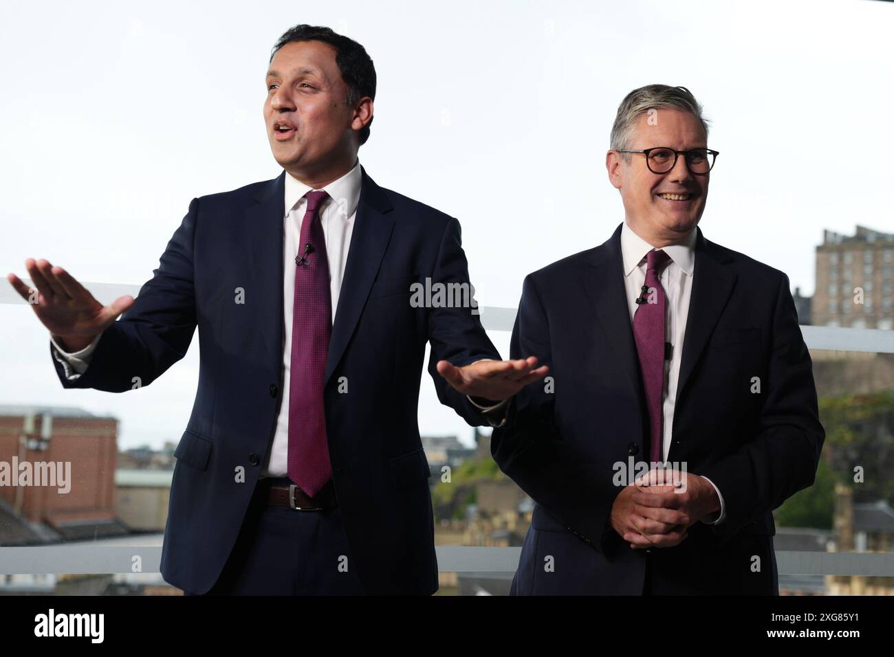 Prime Minister Sir Keir Starmer and Scottish Labour Leader Anas Sarwar ...