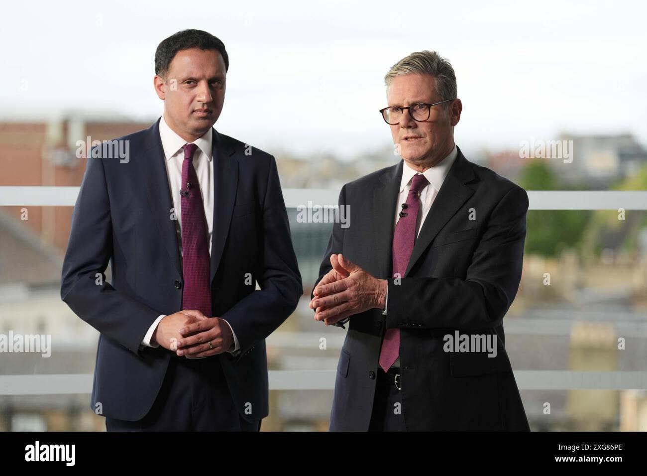 Prime Minister Sir Keir Starmer and Scottish Labour Leader Anas Sarwar ...