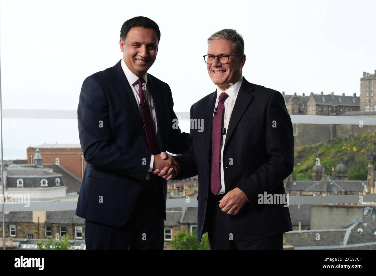 Prime Minister Sir Keir Starmer and Scottish Labour Leader Anas Sarwar ...