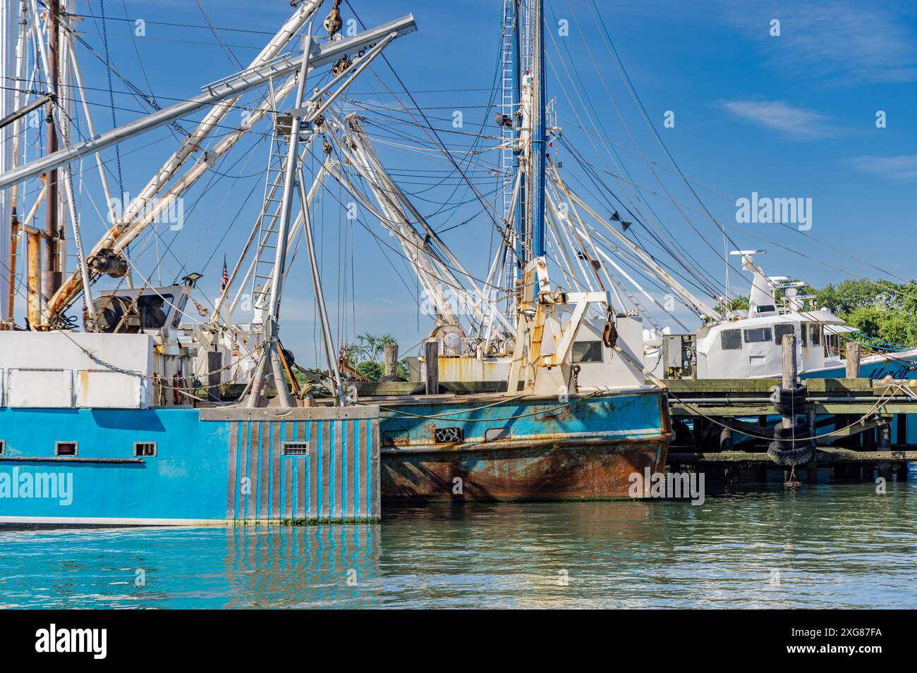 commerical fishing boats in dock in greenport, ny Stock Photo - Alamy