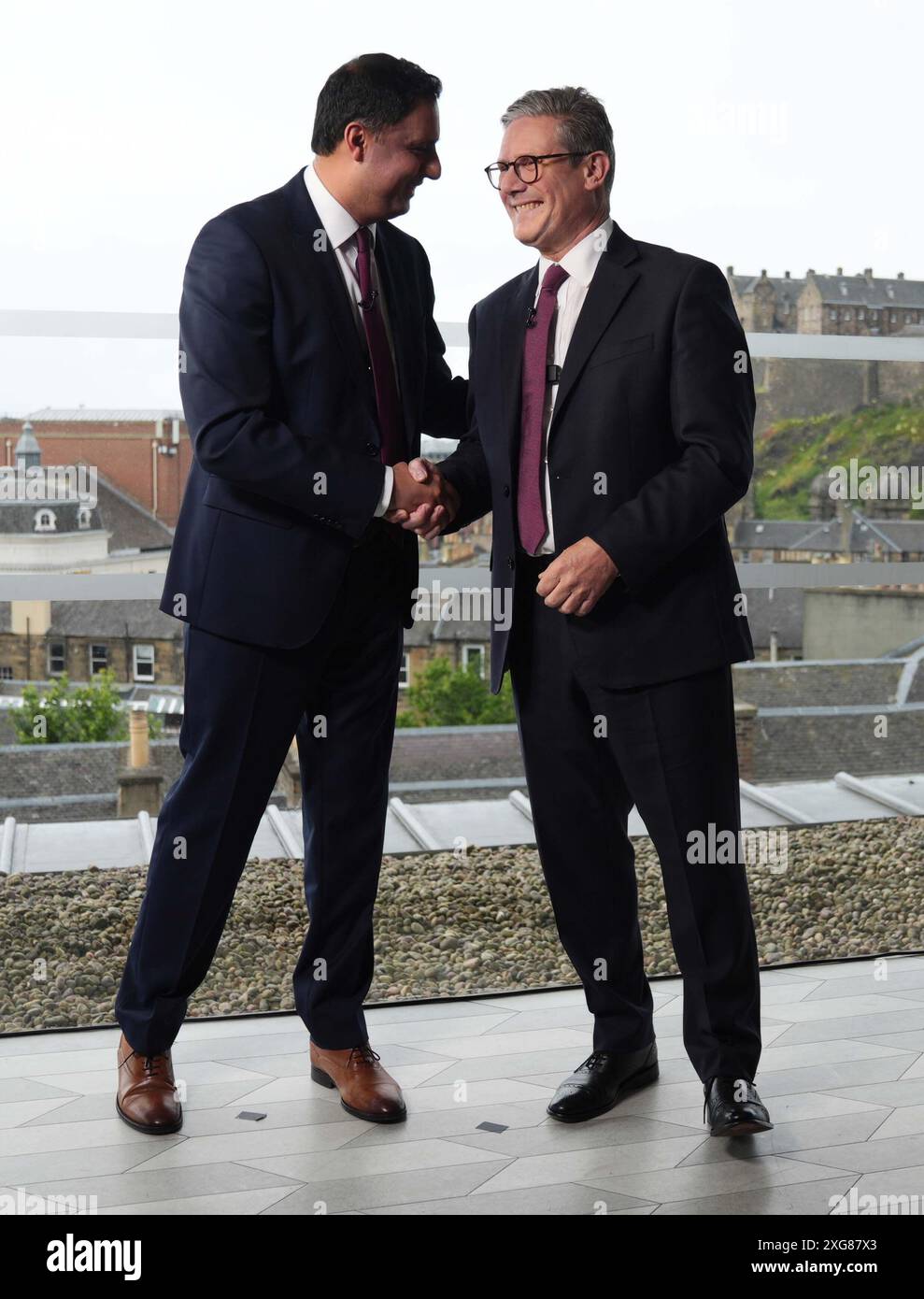 Prime Minister Sir Keir Starmer and Scottish Labour Leader Anas Sarwar ...