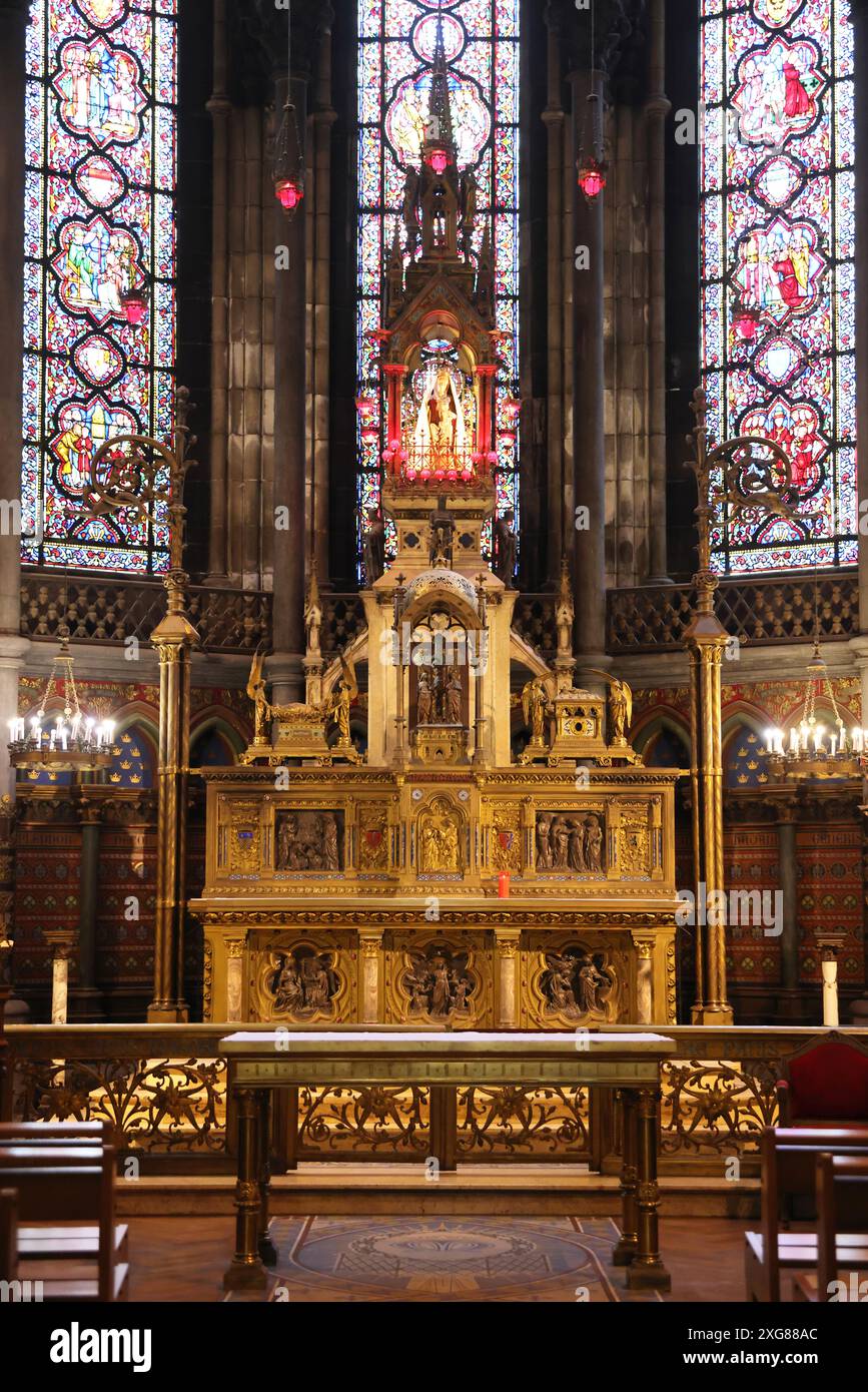 The Holy Chapel in Lille Cathedral, the Gothic Revival RC Basilica of ...