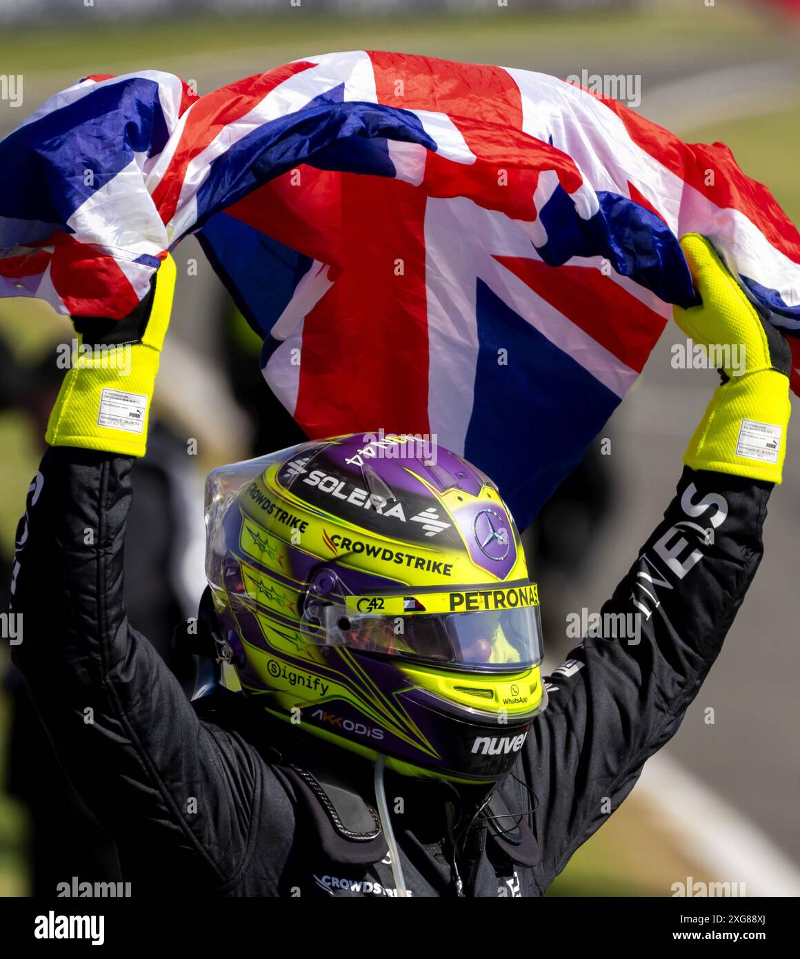 SILVERSTONE - Lewis Hamilton (Mercedes) wins the Grand Prix of Great ...