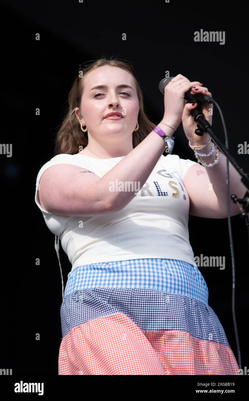 Nell mescal live hyde park hi-res stock photography and images - Alamy