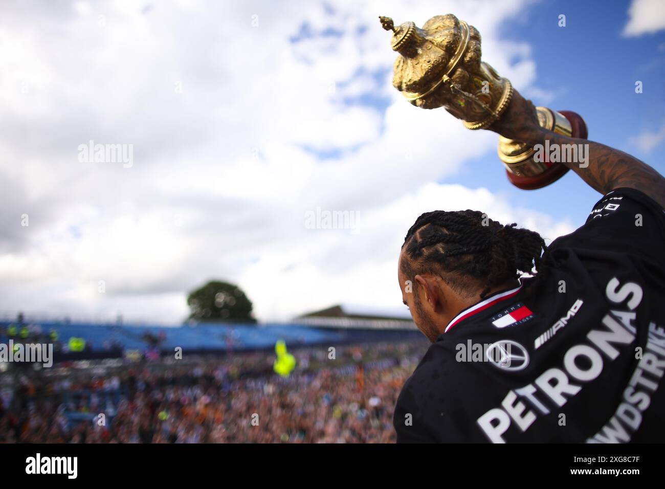 HAMILTON Lewis (gbr), Mercedes AMG F1 Team W15, portrait celebration ...