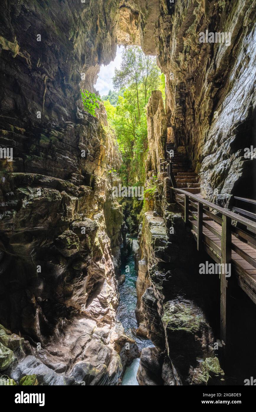 Marvelous scenery at the Grotte del Bussento WWF Oasis, near Morigerati ...