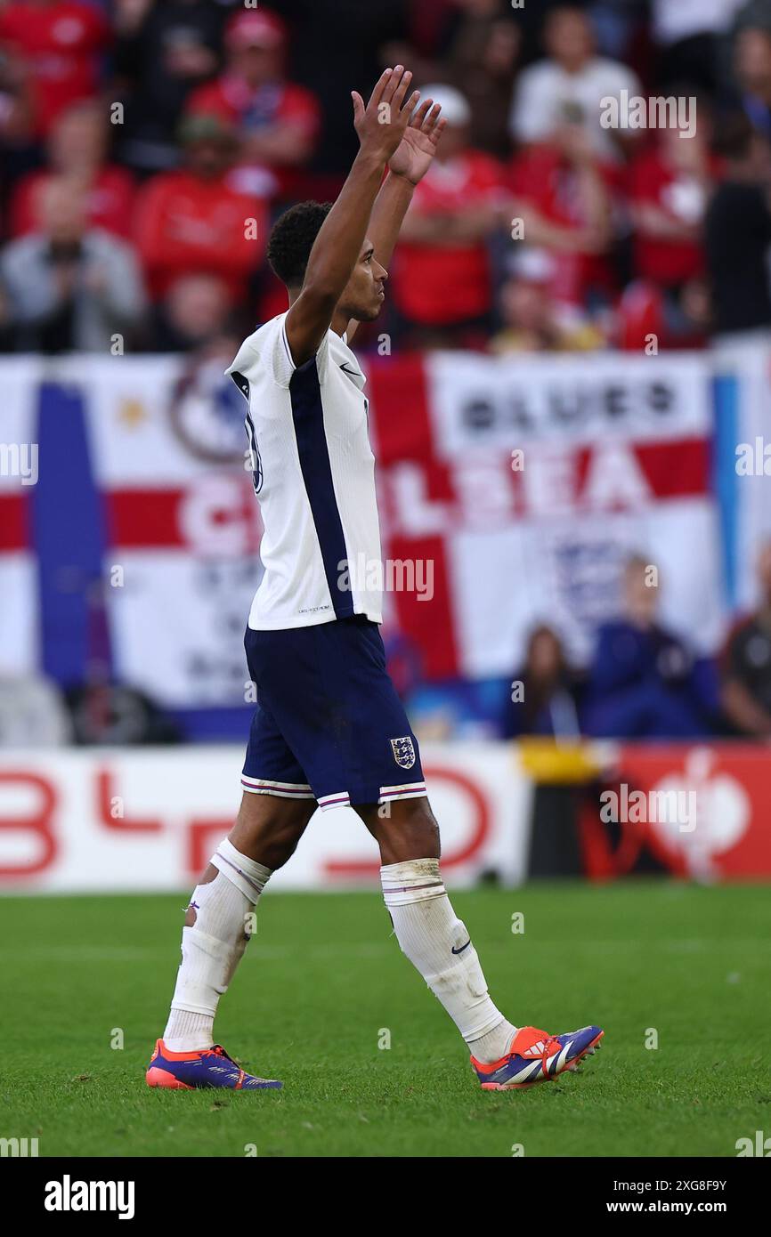 Jude Bellingham of England celebrates at the end of the Uefa Euro 2024 ...