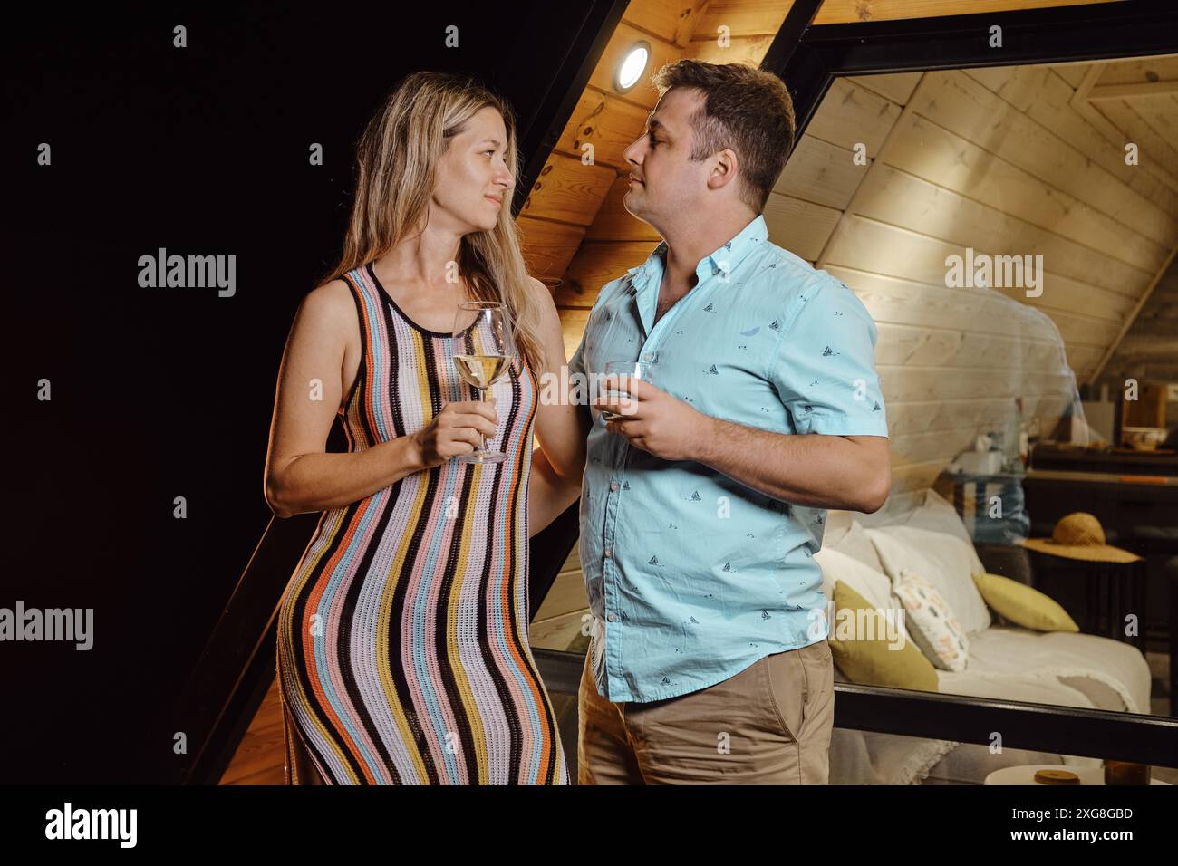 An elegant couple on the terrace hi-res stock photography and images ...