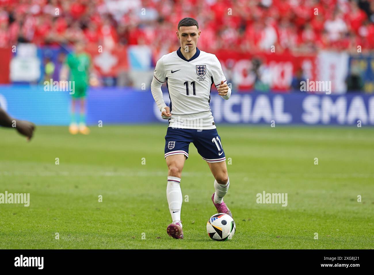 Phil foden fútbol hi-res stock photography and images - Alamy