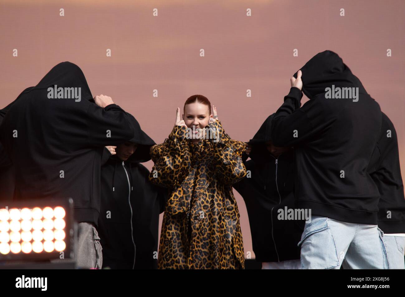 London, United KIngdom. 7th July 2024. Anne Marie entertains the crowd ...