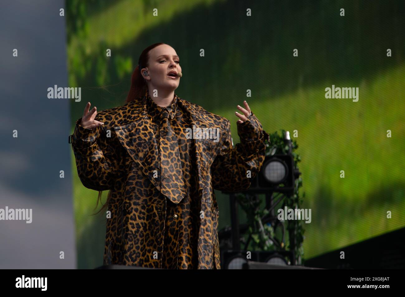 London, United KIngdom. 7th July 2024. Anne Marie entertains the crowd ...