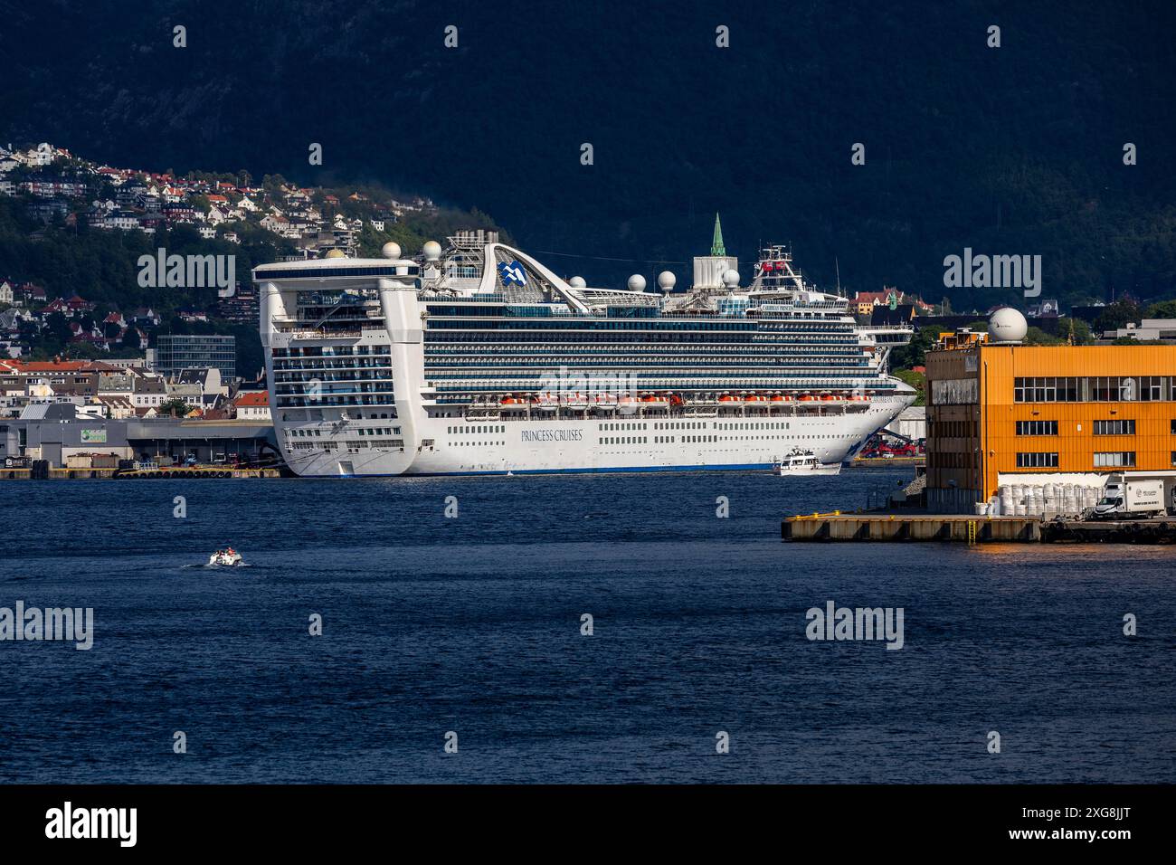 Cruise ship Caribbean Princess at Jekteviken terminal in port of Bergen ...