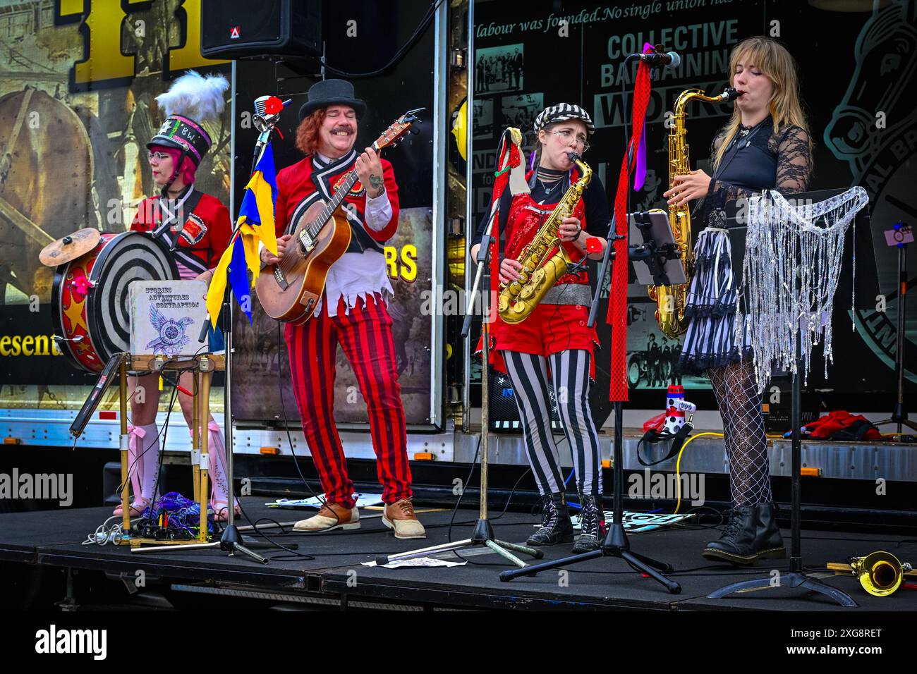 Blackberry Wood, musical group Stock Photo - Alamy