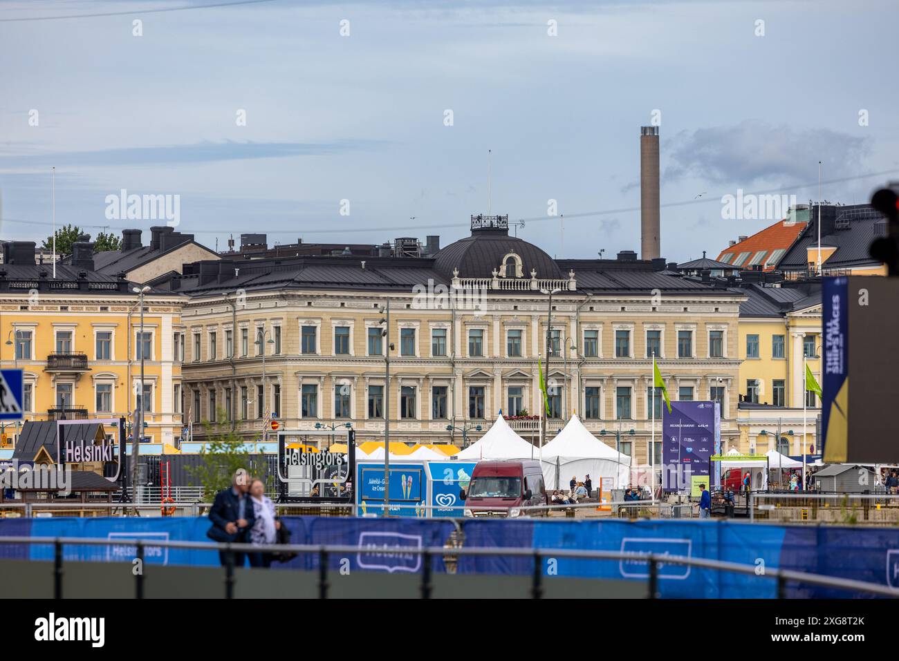 Helsinki Market Square crowded by tourists on a warm summer day Stock ...