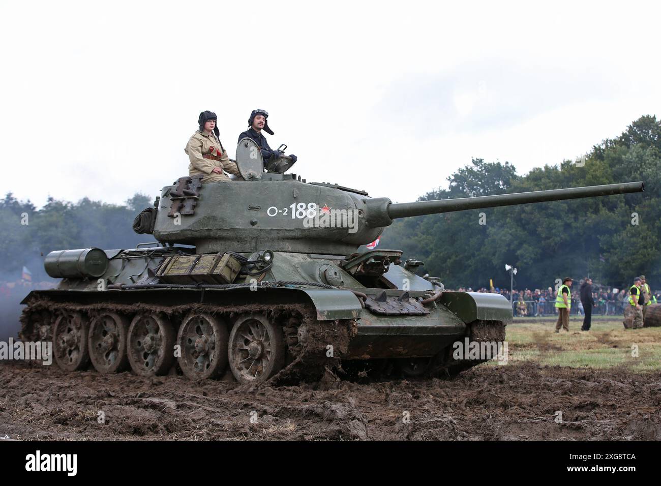 Soviet T34/85 World War II Tank Stock Photo - Alamy