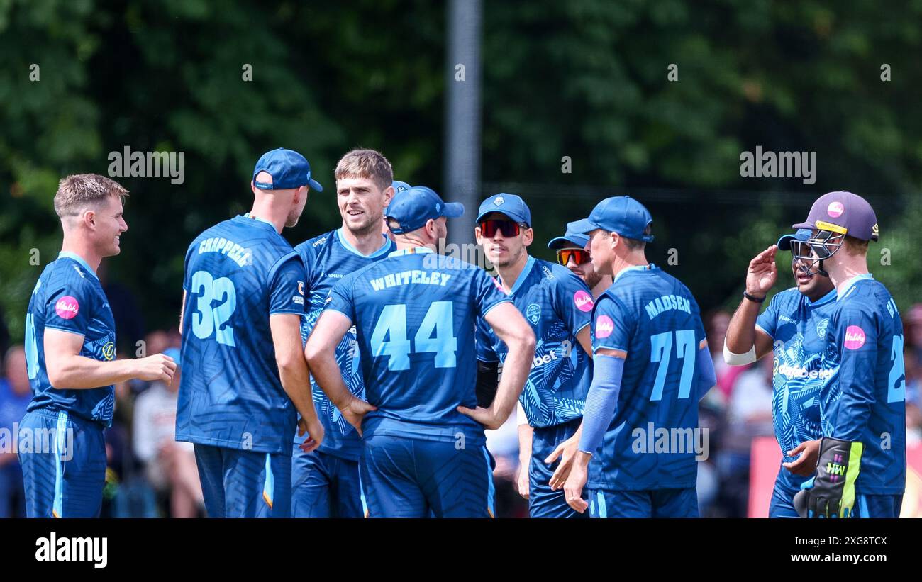 Chesterfield, UK. 07th July, 2024. Derbyshire celebrate another wicket ...