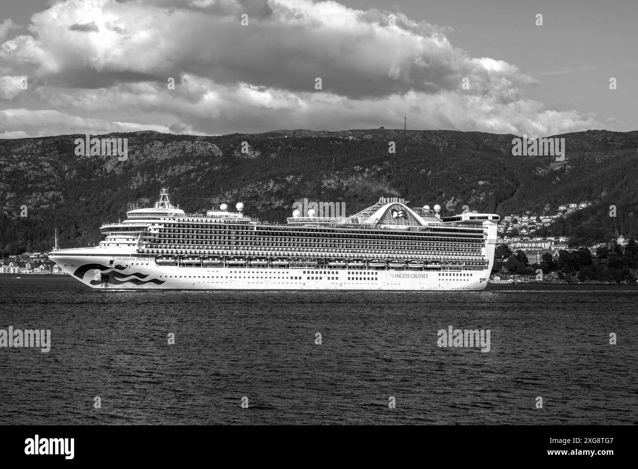 Carnival corporation shipping Black and White Stock Photos & Images - Alamy