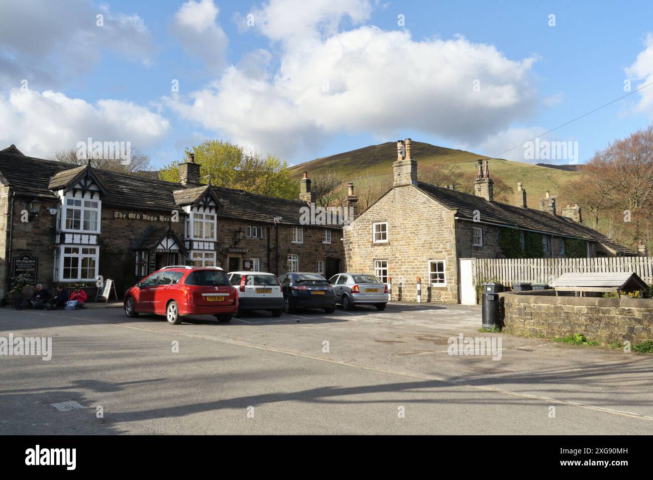 The Old Nags Head pub, Edale the start end of the Pennine Way footpath ...