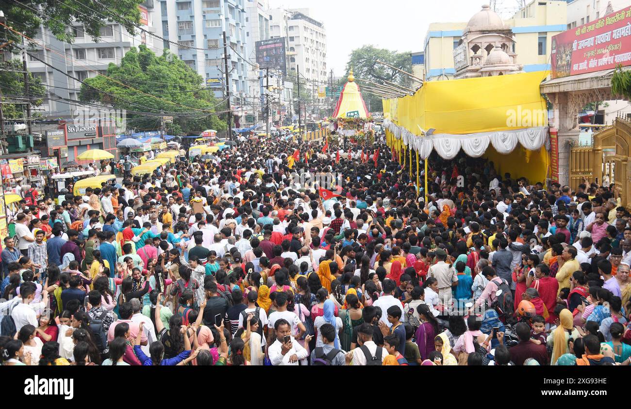 Patna, India. 07th July, 2024. PATNA, INDIA - JULY 7: Devotees crowd ...