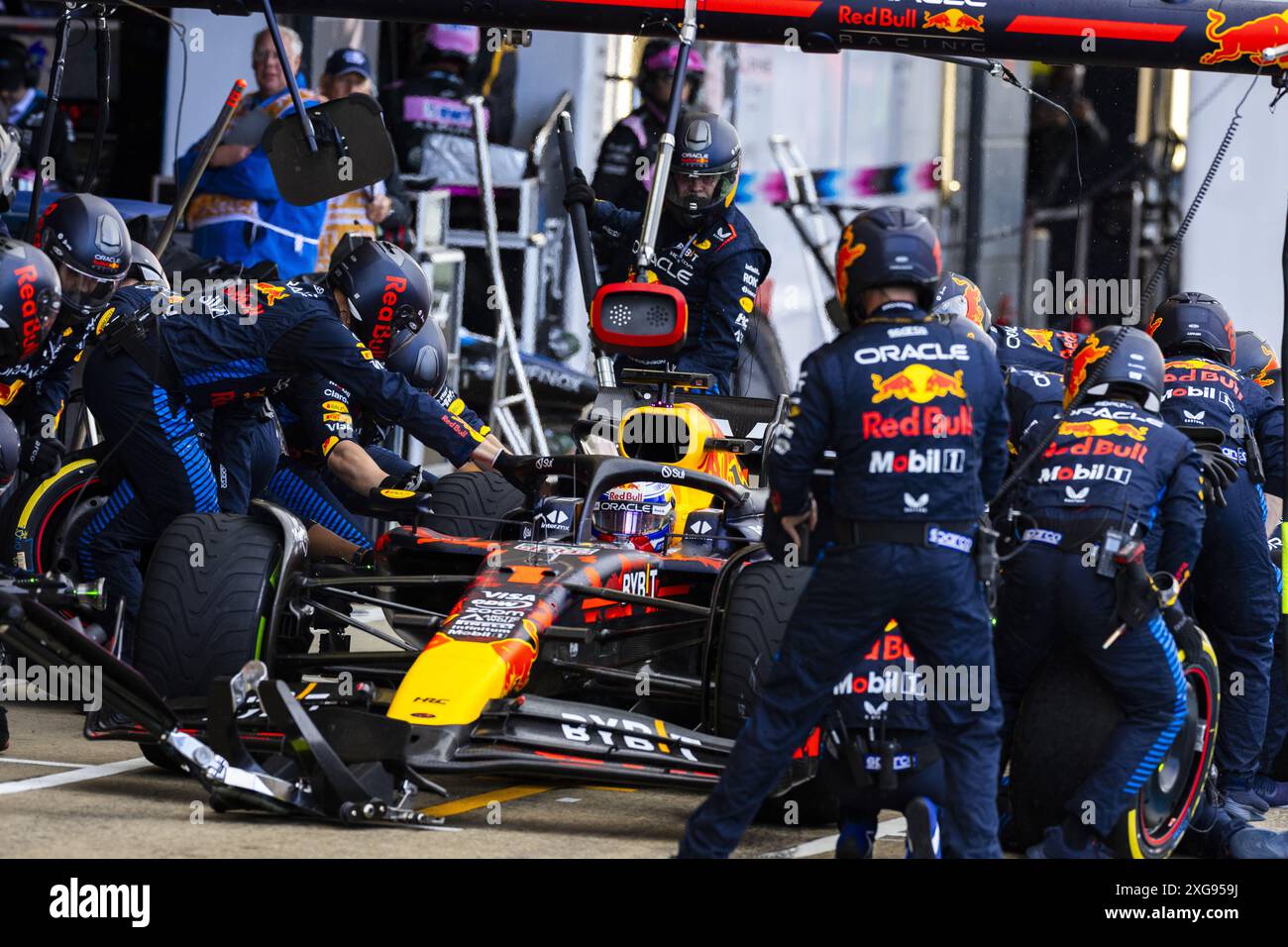Max Verstappen (NED) - Oracle Red Bull Racing - Red Bull RB20 - Honda ...