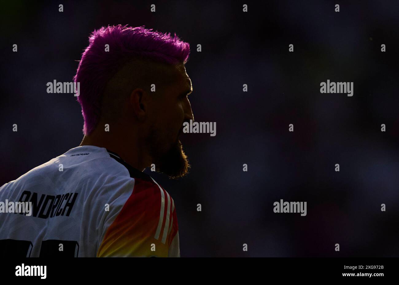 Robert Andrich, DFB 23 with pink hair in the quarter final match ...