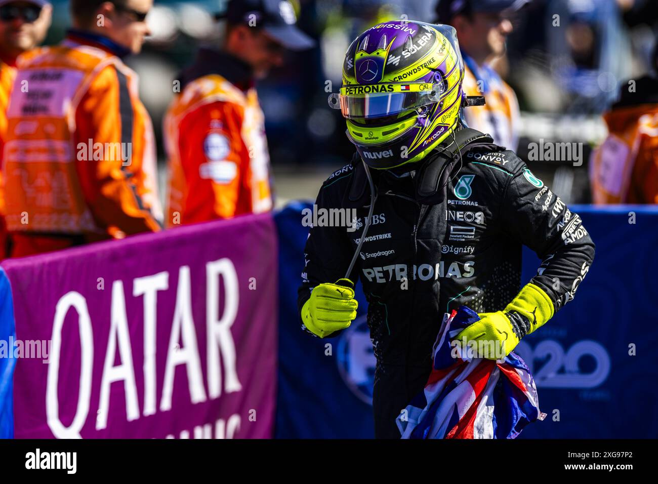 Lewis Hamilton (GBR) - Mercedes-AMG PETRONAS F1 Team - Mercedes W15 ...