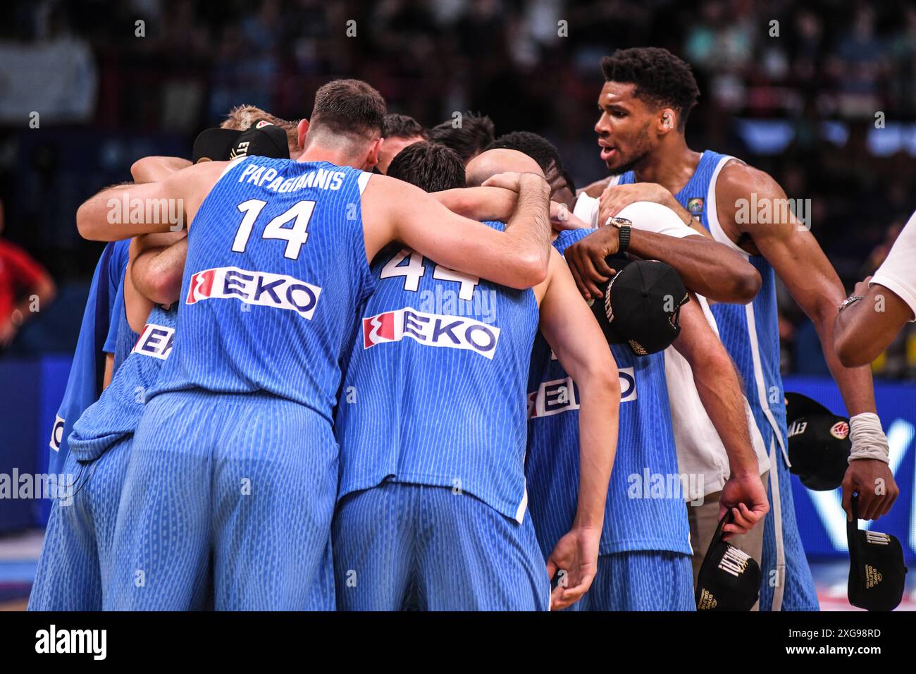 Giannis Antetokounmpo and Greece celebrate que qualification for the Olympic Games in Paris ...