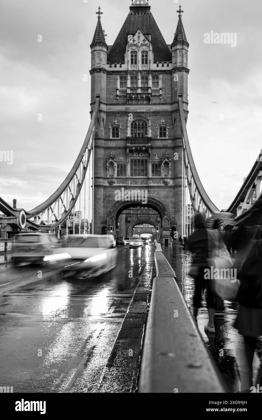 London famous monuments hi-res stock photography and images - Alamy