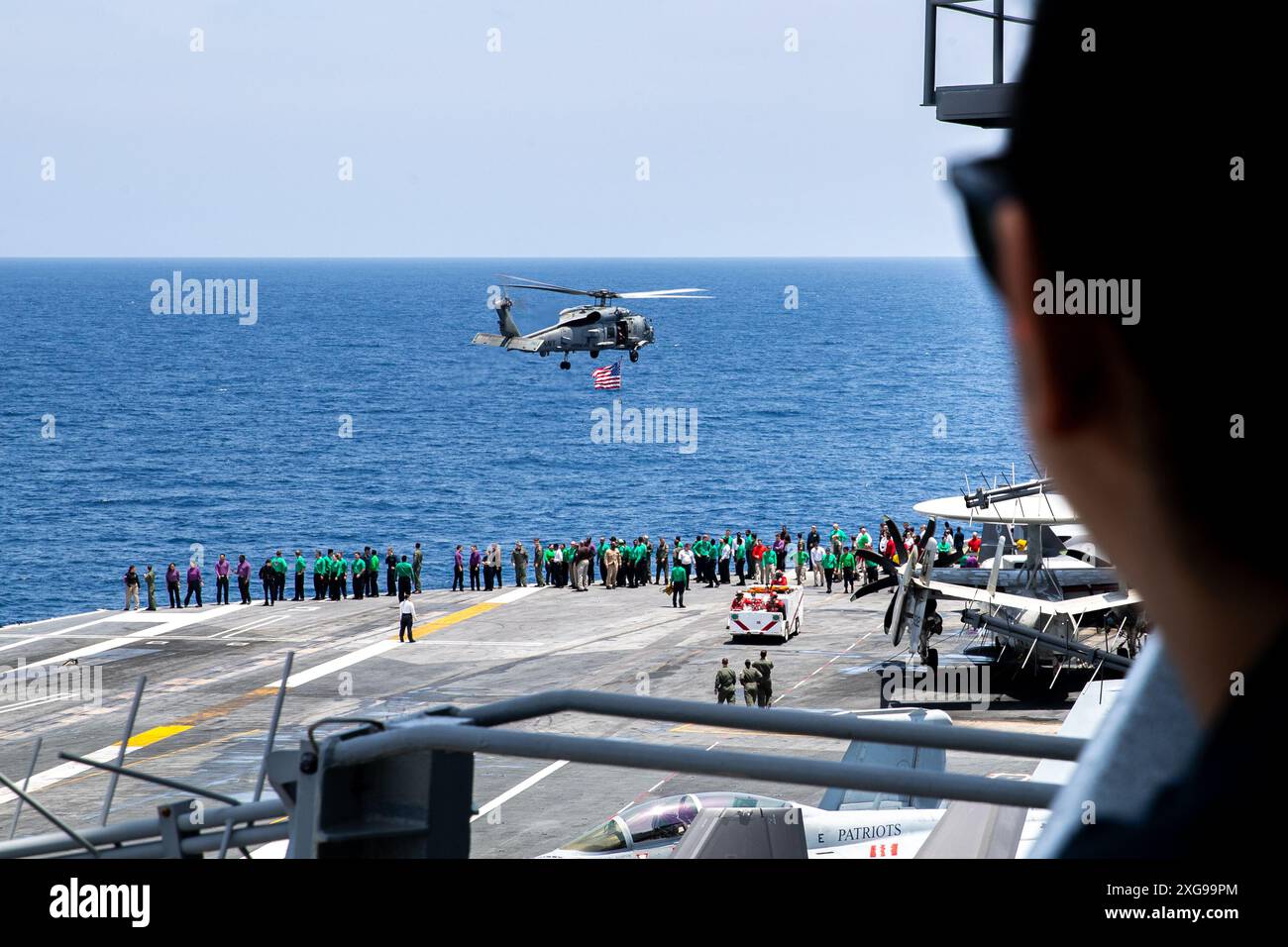 An MH-60R Seahawk, assigned to Helicopter Maritime Strike Squadron (HSM ...