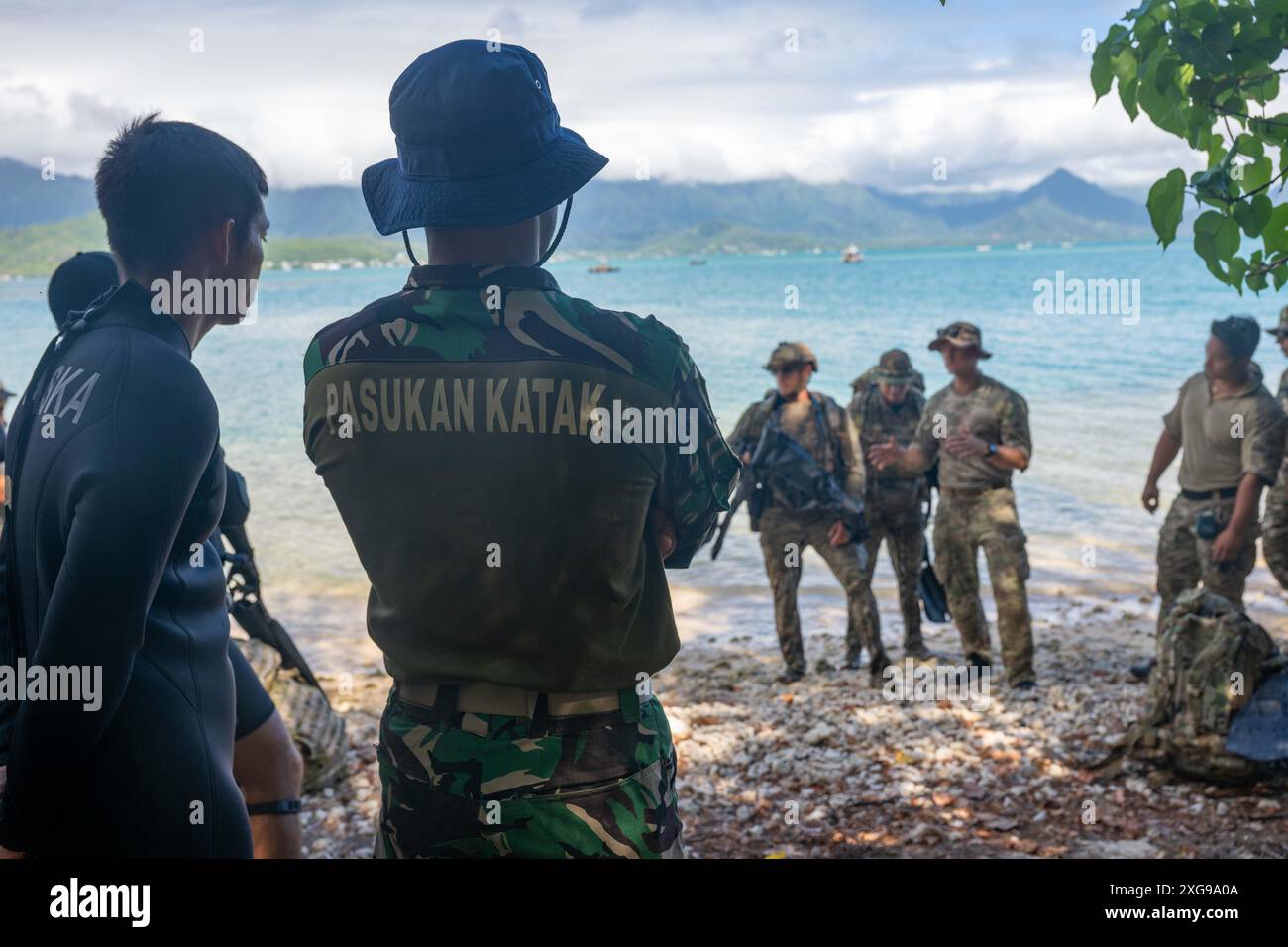 Indonesian Navy’s Komando Pasukan Katak (KOPASKA) and Republic of Korea ...