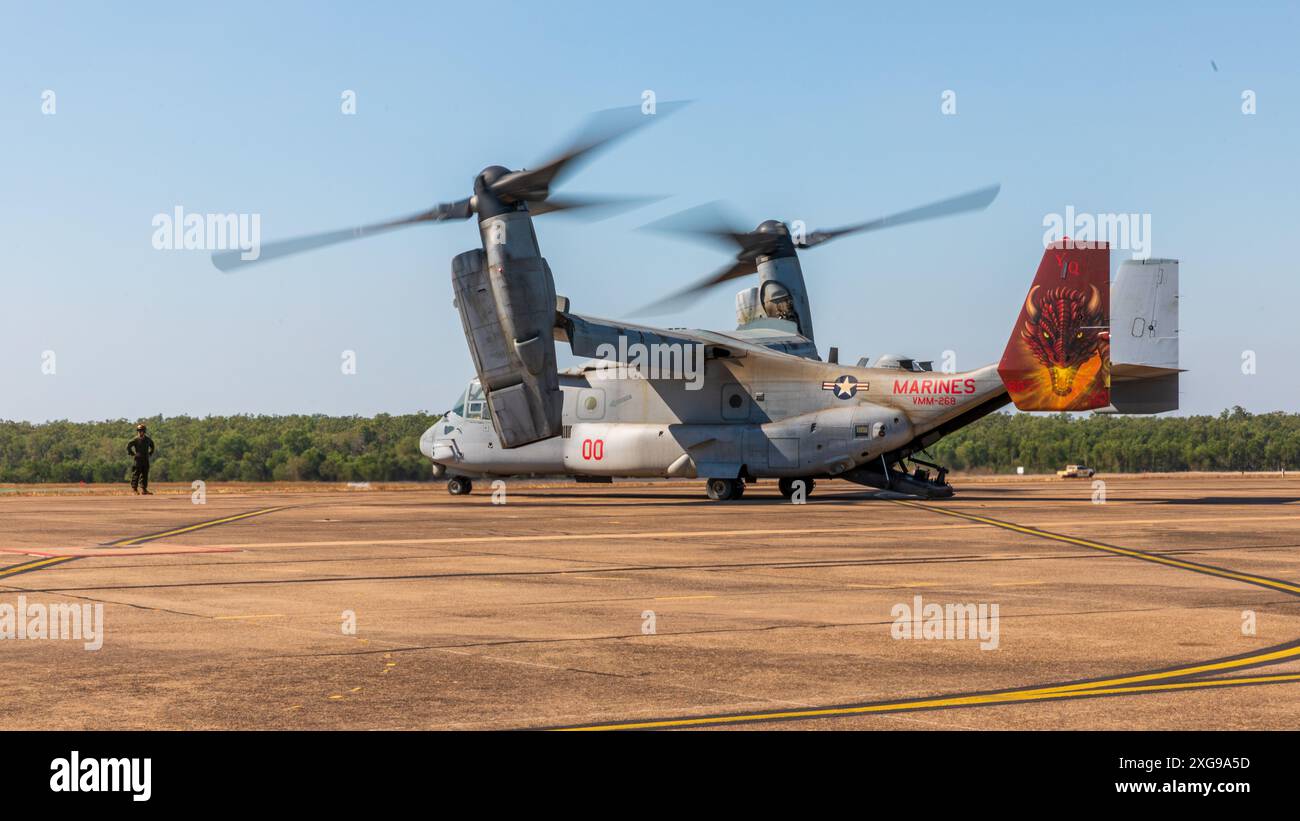 U.S. Marines with Marine Medium Tiltrotor Squadron 268 (Reinforced ...