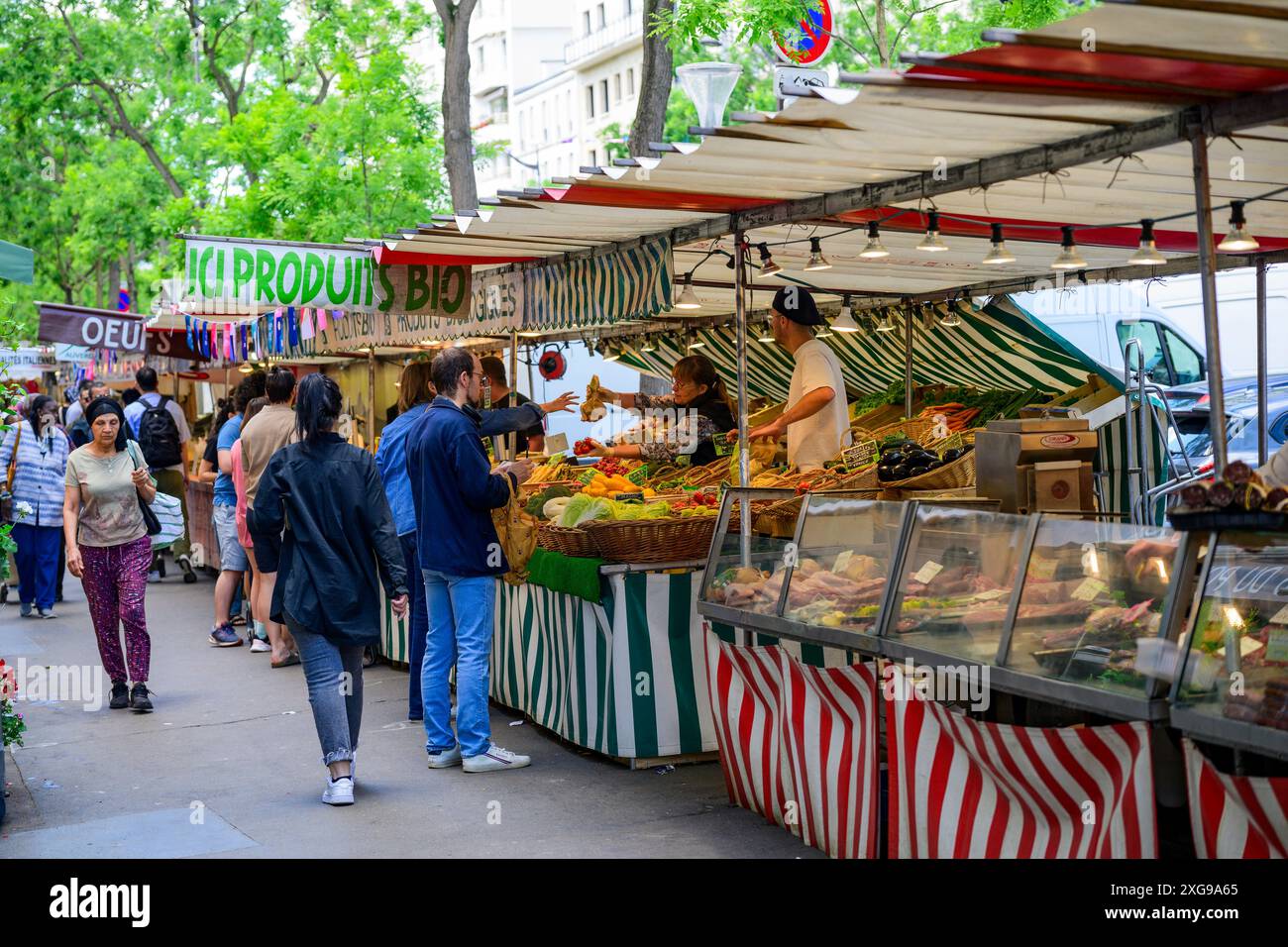 Paris Food Market Stock Photo - Alamy