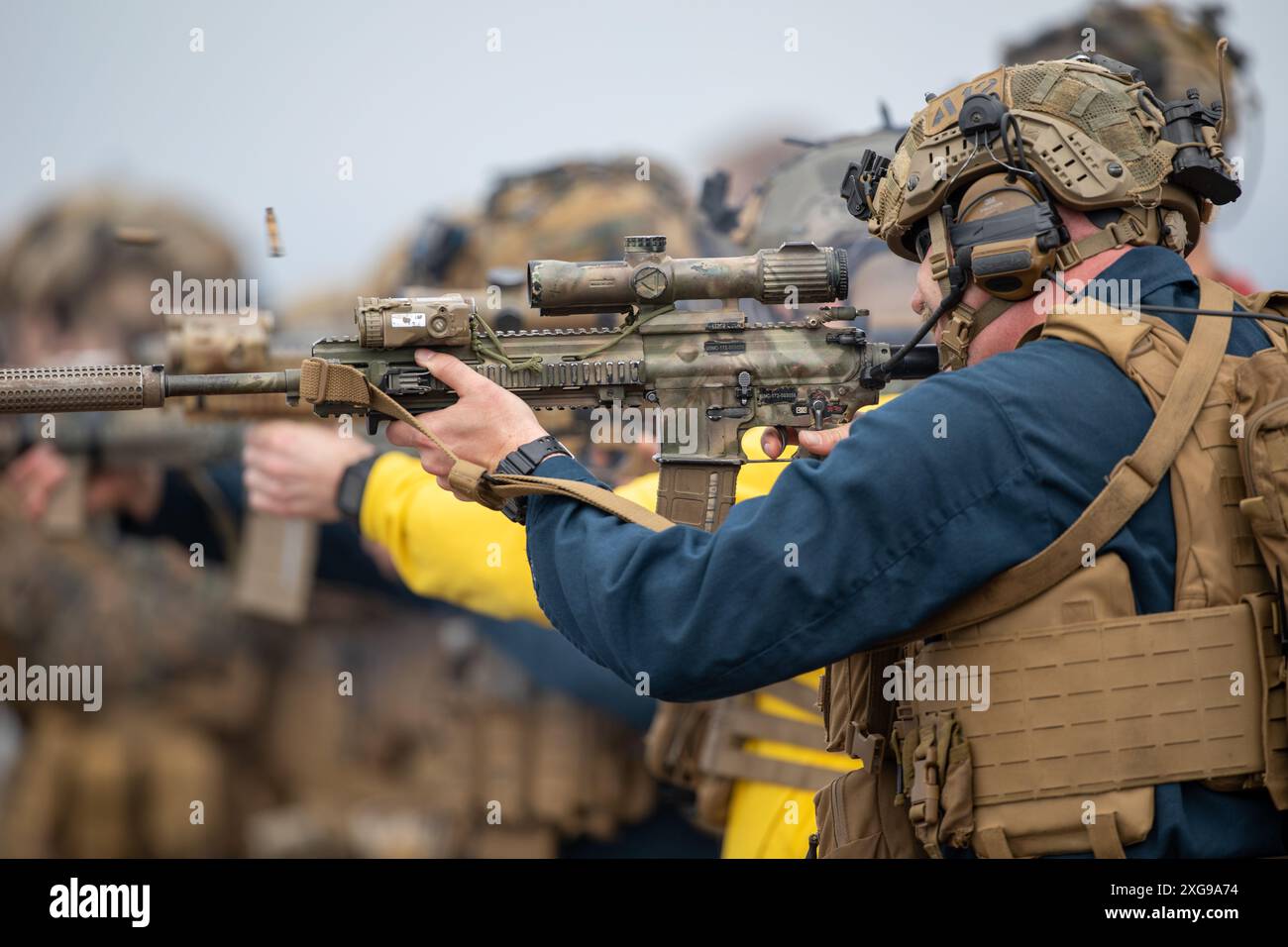 U.S. Marines with Battalion Landing Team 1/8, 24th Marine Expeditionary ...
