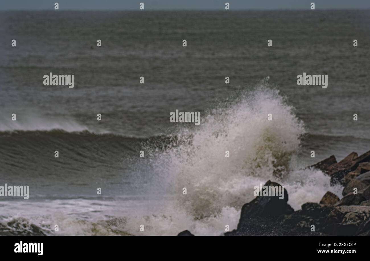 Braking of rocks hi-res stock photography and images - Alamy