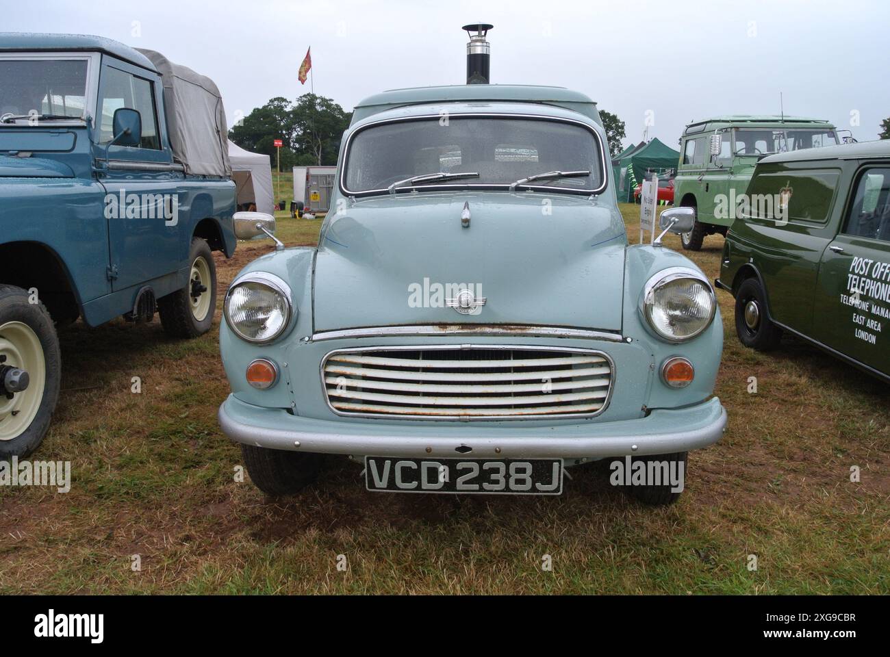 1971 morris minivan hi-res stock photography and images - Alamy