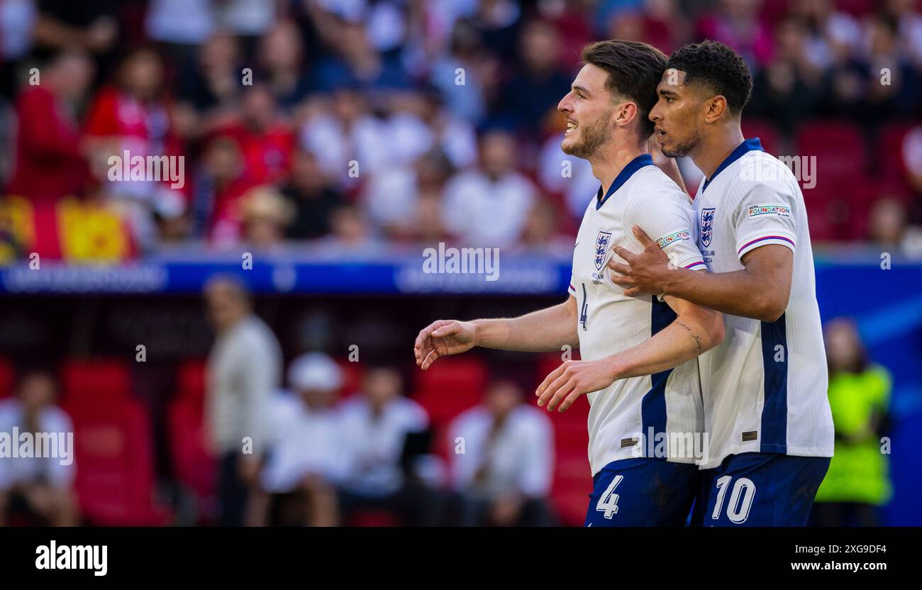 Dusseldorf, Germany. 06th Jul 2024. Declan Rice (ENG) Jude Bellingham ...