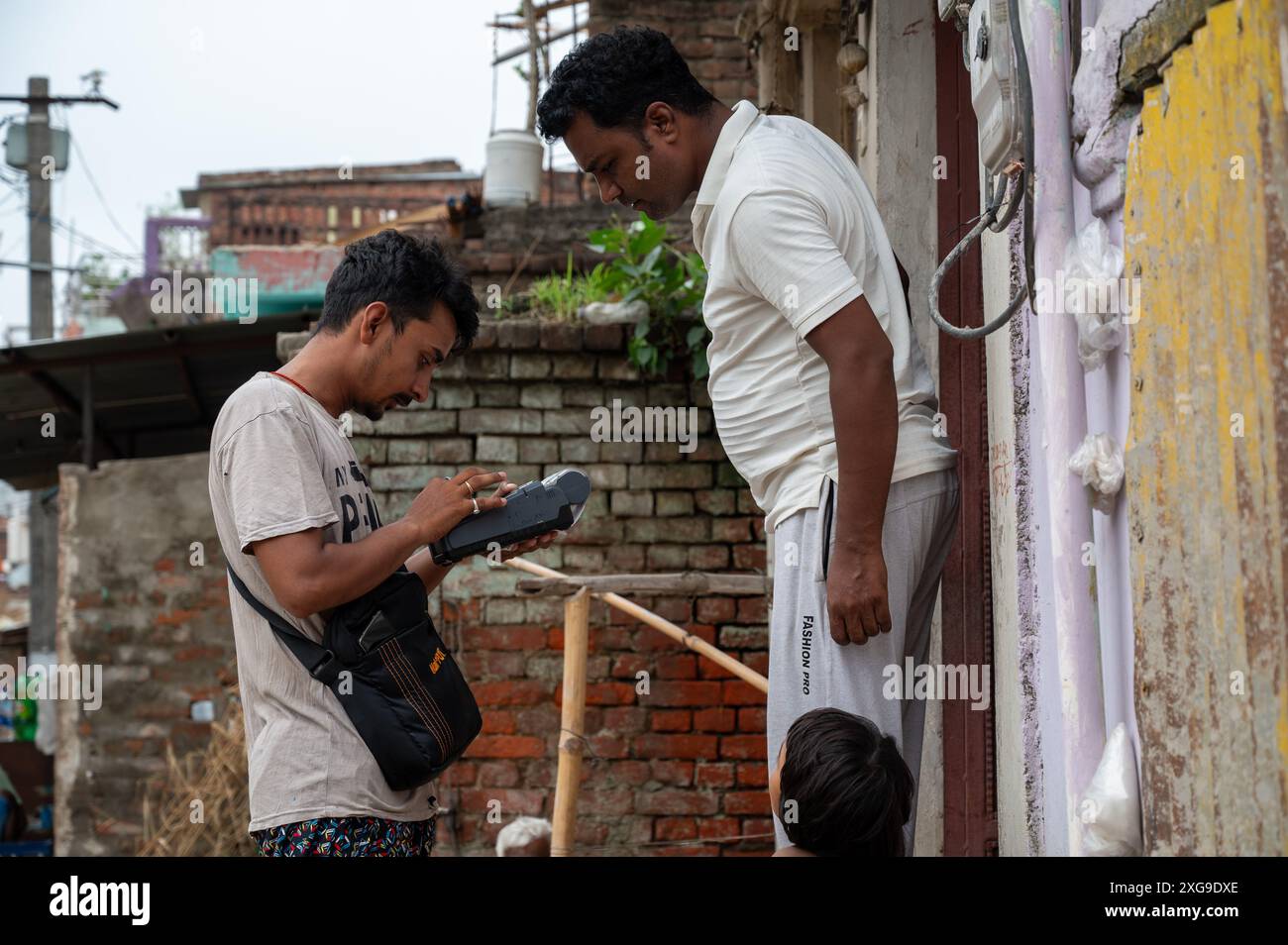 India ration shop hi-res stock photography and images - Alamy