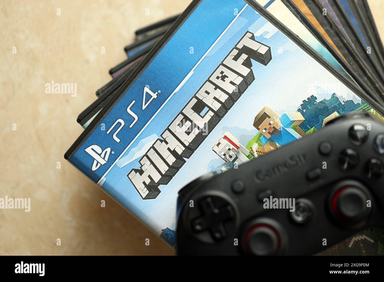 Minecraft characters hi-res stock photography and images - Alamy