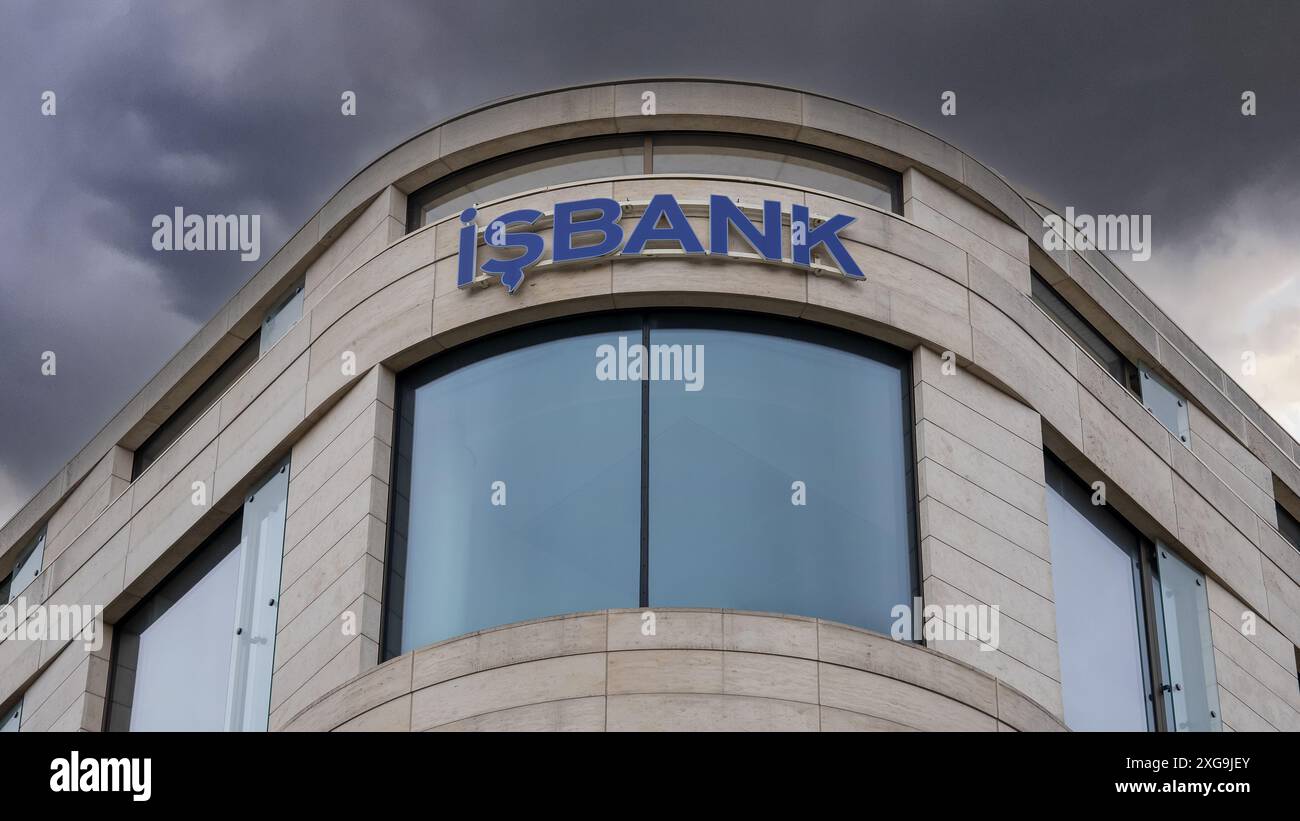 Turkiye is bankasi logo hi-res stock photography and images - Alamy