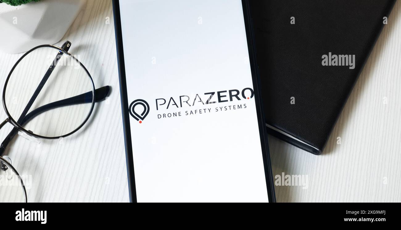 Parazero logo hi-res stock photography and images - Alamy