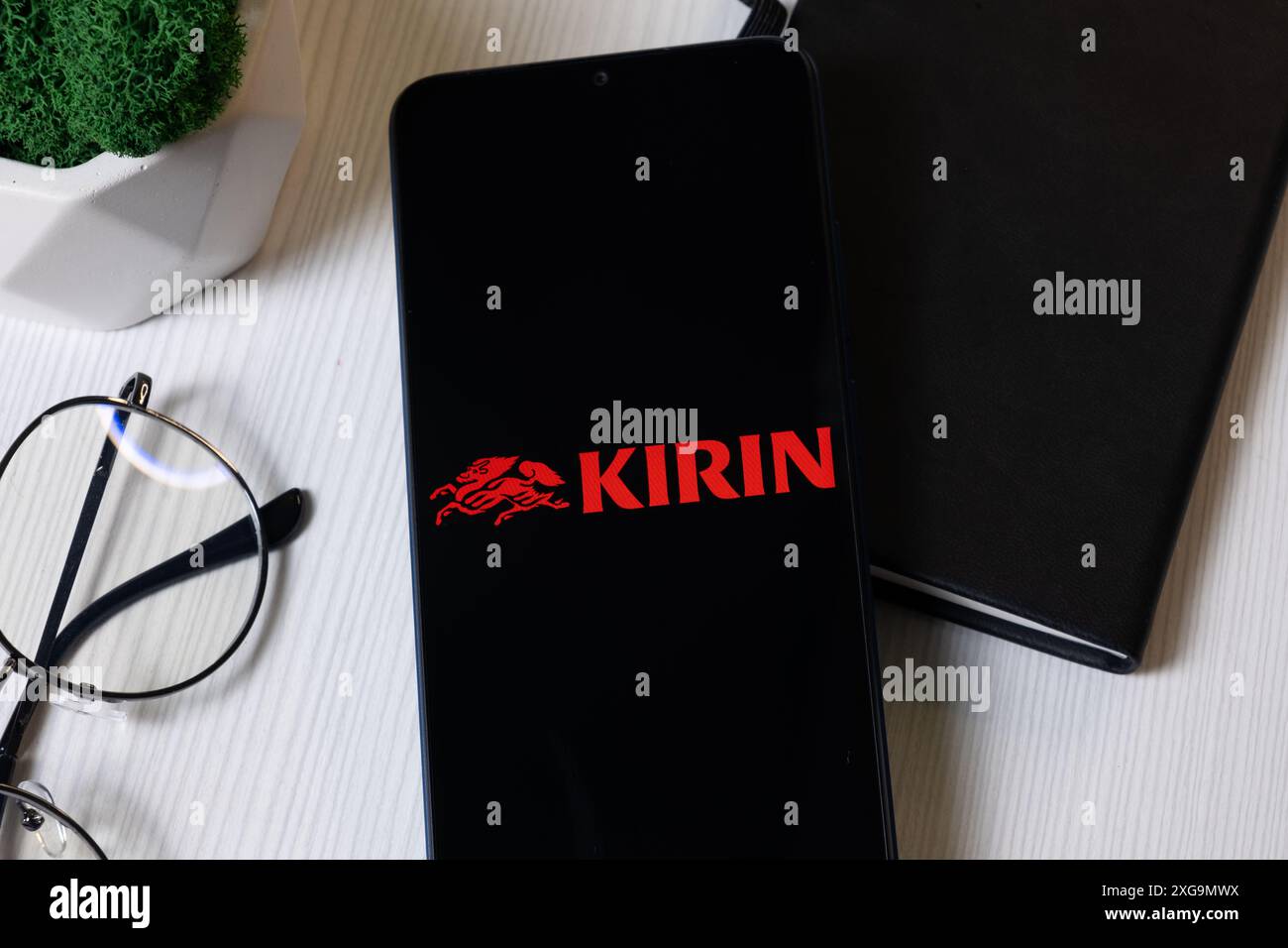 Kirin holdings logo hi-res stock photography and images - Alamy