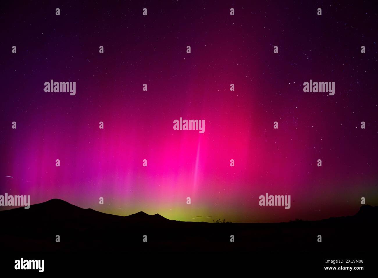 The Aurora Borealis in Southern California due to the intense solar ...